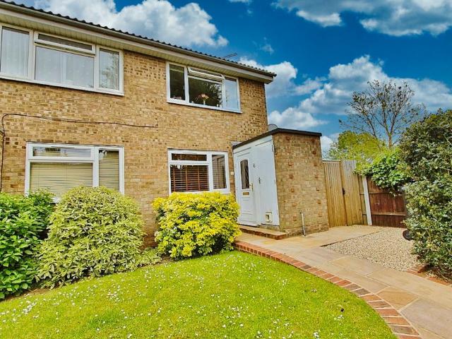 2 bedroom maisonette to rent