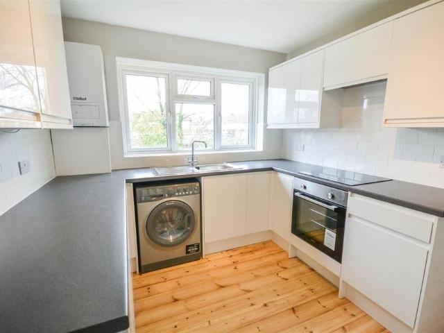 2 bedroom maisonette to rent