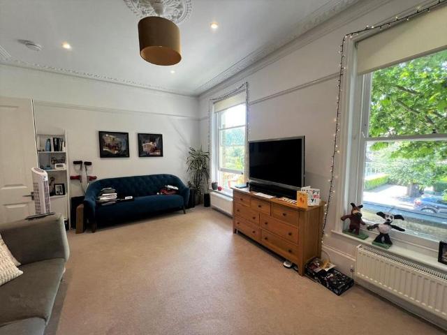 2 bedroom maisonette to rent