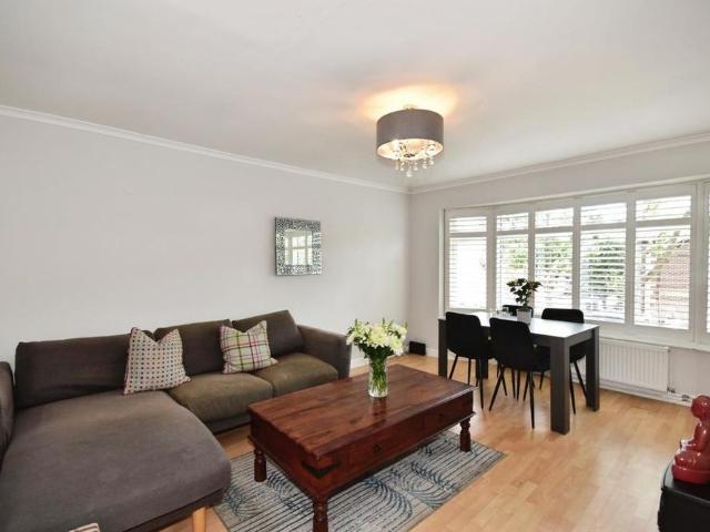 2 bedroom maisonette to rent