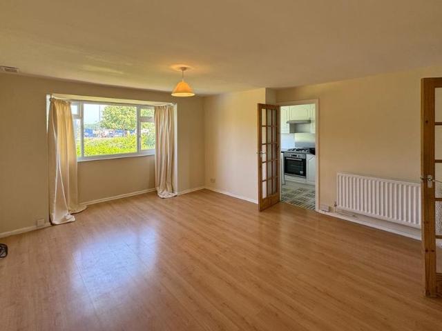 2 bedroom maisonette to rent