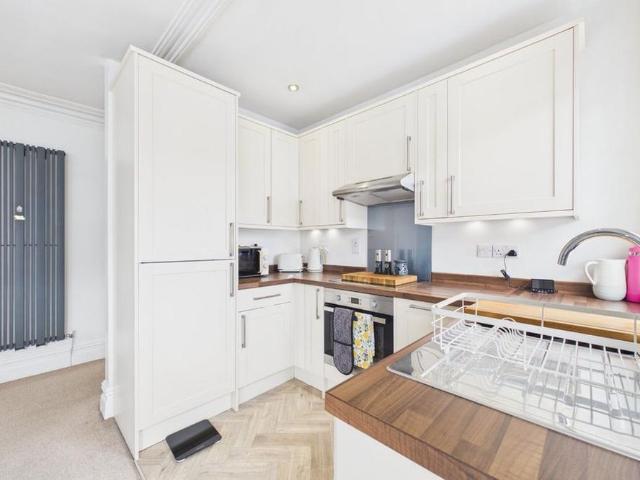 2 bedroom maisonette to rent