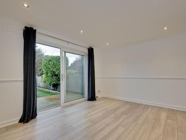 2 bedroom maisonette to rent