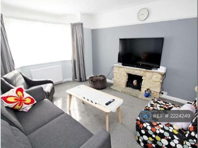 2 bedroom maisonette to rent