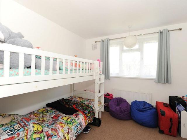 2 bedroom maisonette to rent