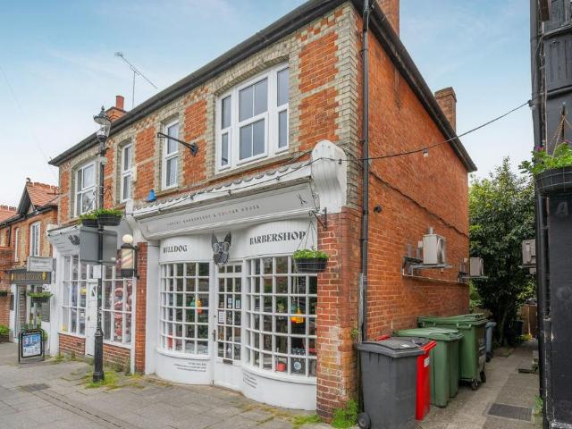 2 bedroom maisonette to rent