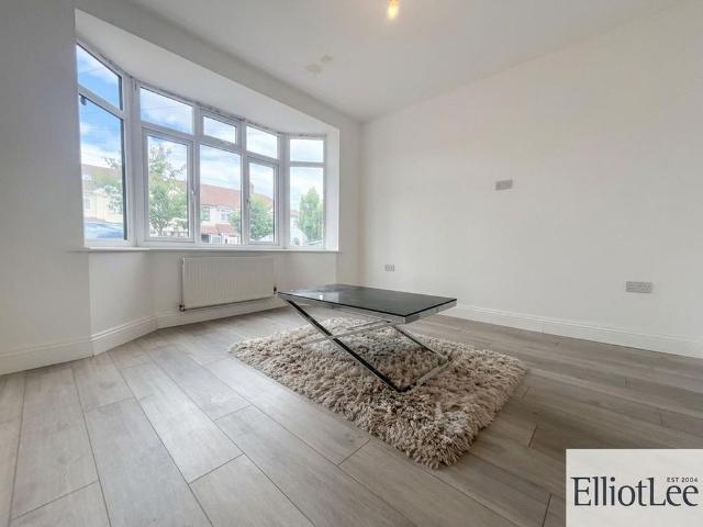 2 bedroom maisonette to rent