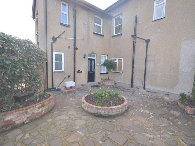 2 bedroom maisonette to rent