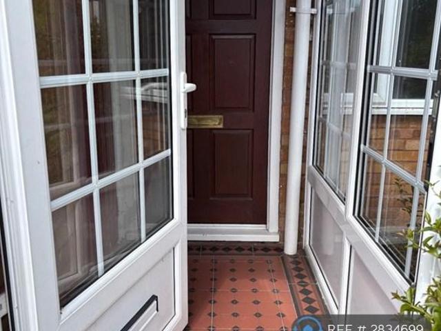 2 bedroom maisonette to rent