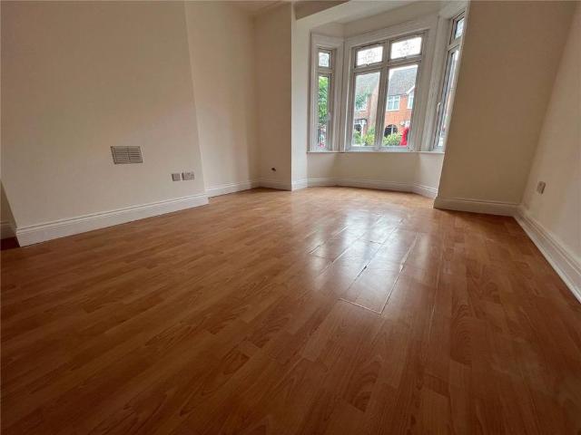 2 bedroom maisonette to rent