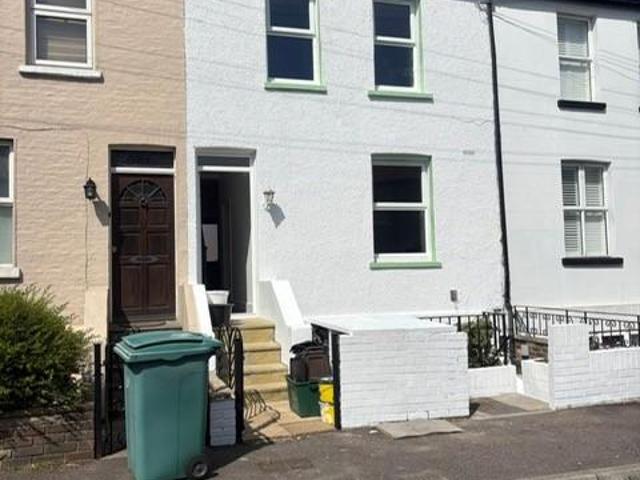2 bedroom maisonette to rent