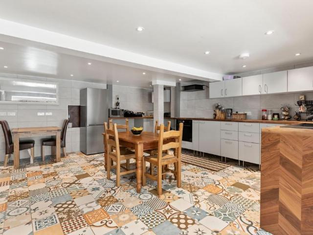 2 bedroom maisonette to rent