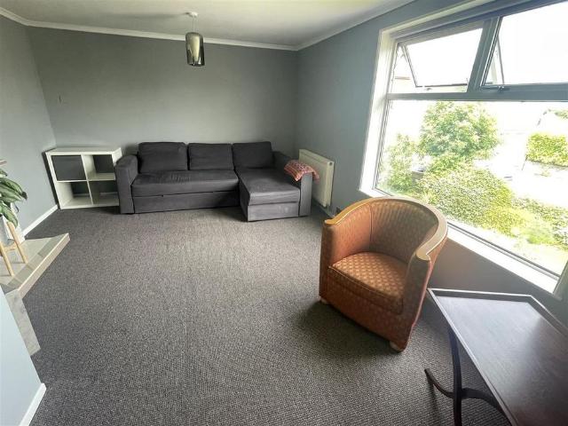 2 bedroom maisonette to rent