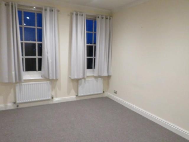 2 bedroom maisonette to rent