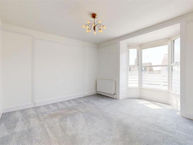 2 bedroom maisonette to rent