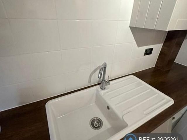 2 bedroom maisonette to rent