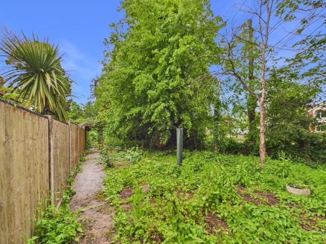 2 bedroom maisonette to rent