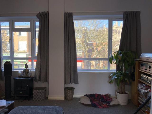 2 bedroom maisonette to rent