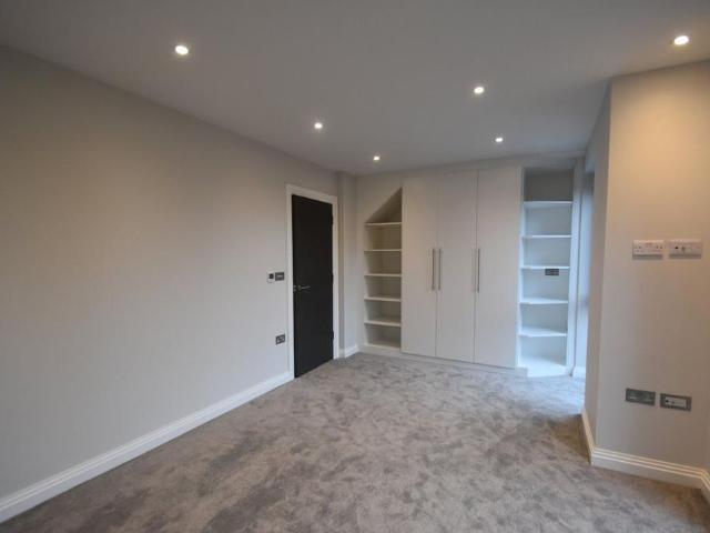 2 bedroom maisonette to rent