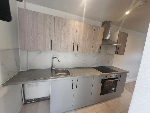 2 bedroom maisonette to rent