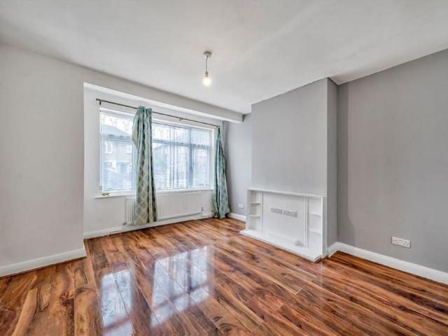 2 bedroom maisonette to rent