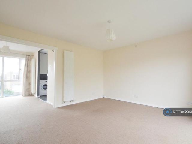 2 bedroom maisonette to rent