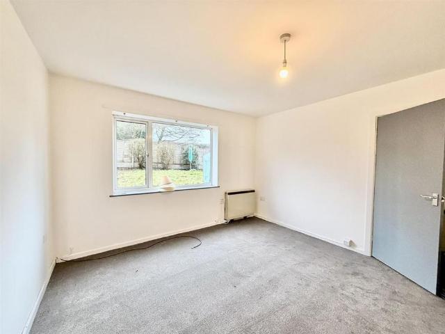 2 bedroom maisonette to rent