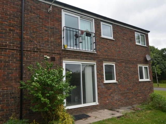 2 bedroom maisonette to rent
