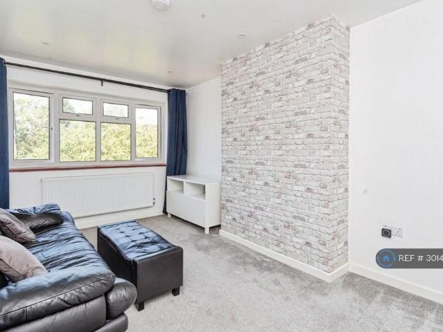 2 bedroom maisonette to rent