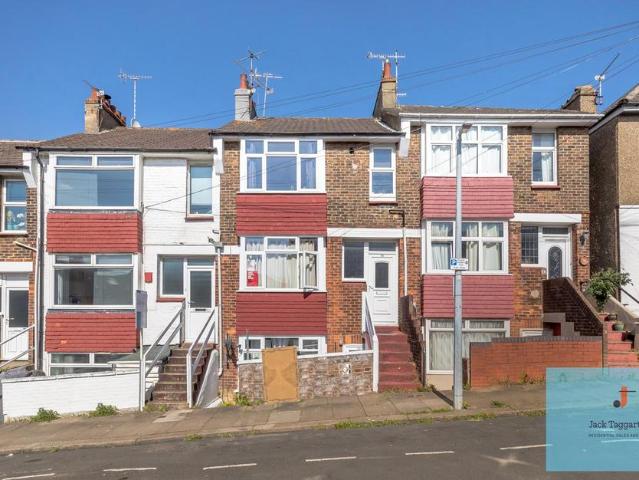 2 bedroom maisonette to rent