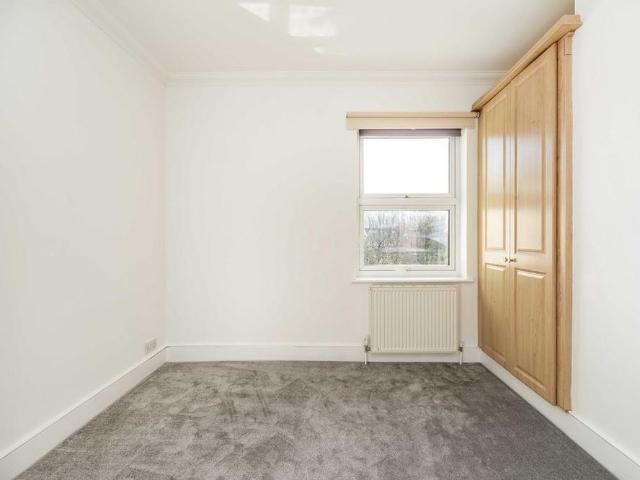 2 bedroom maisonette to rent