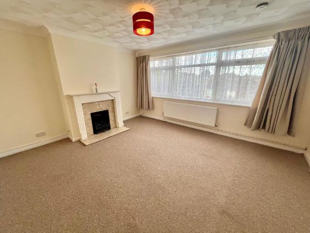 2 bedroom maisonette to rent