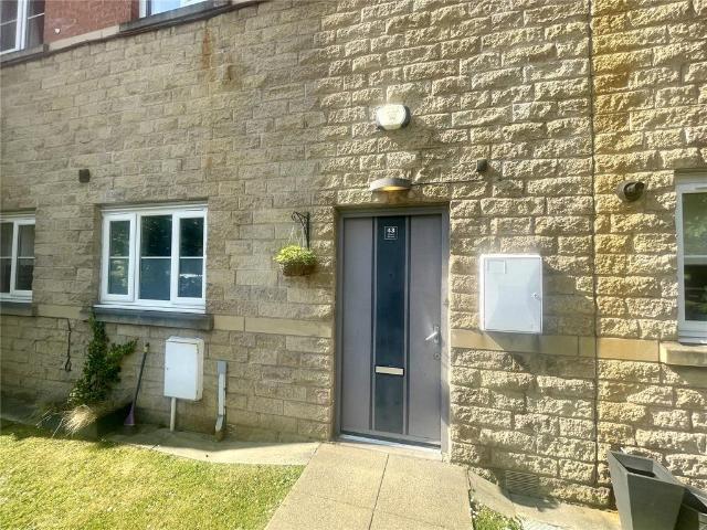 2 bedroom maisonette to rent