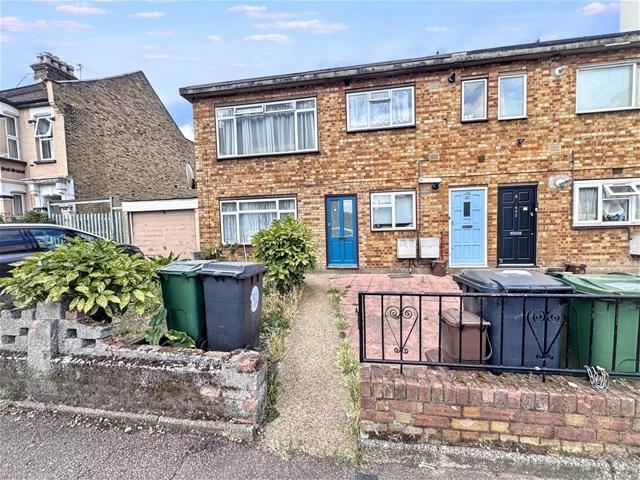 2 bedroom maisonette to rent