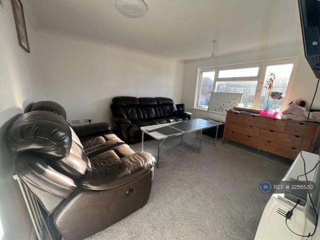 2 bedroom maisonette to rent