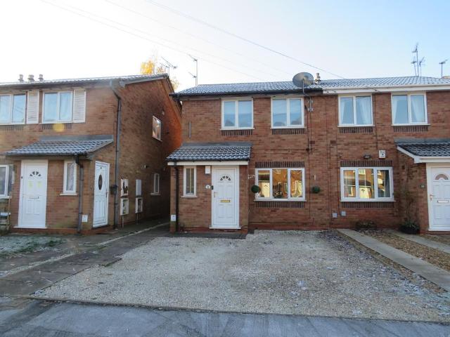 2 bedroom maisonette to rent