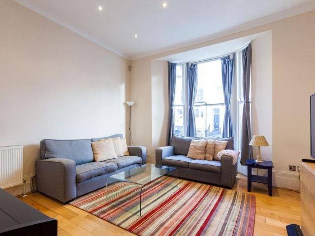 2 bedroom maisonette to rent