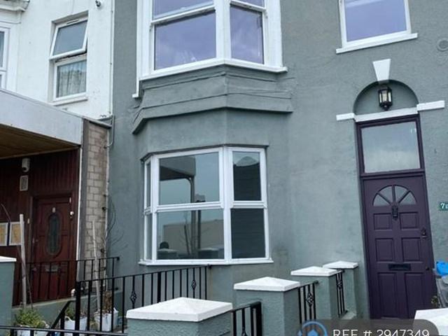 2 bedroom maisonette to rent