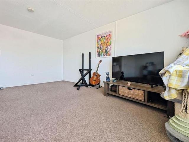 2 bedroom maisonette to rent