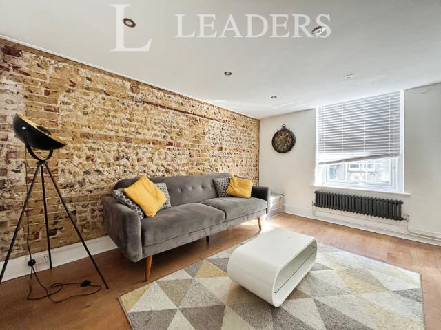 2 bedroom maisonette to rent