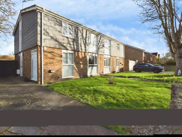2 bedroom maisonette to rent