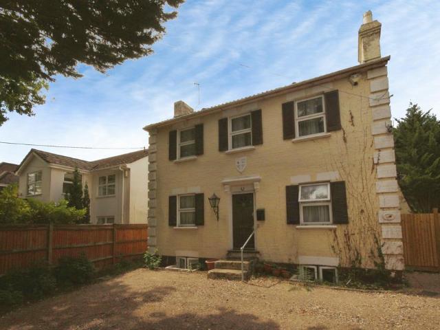 2 bedroom maisonette to rent