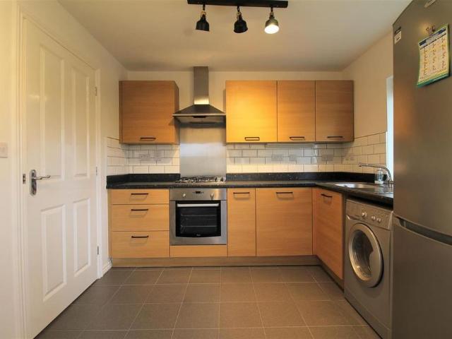 2 bedroom maisonette to rent