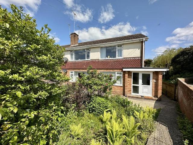 2 bedroom maisonette to rent