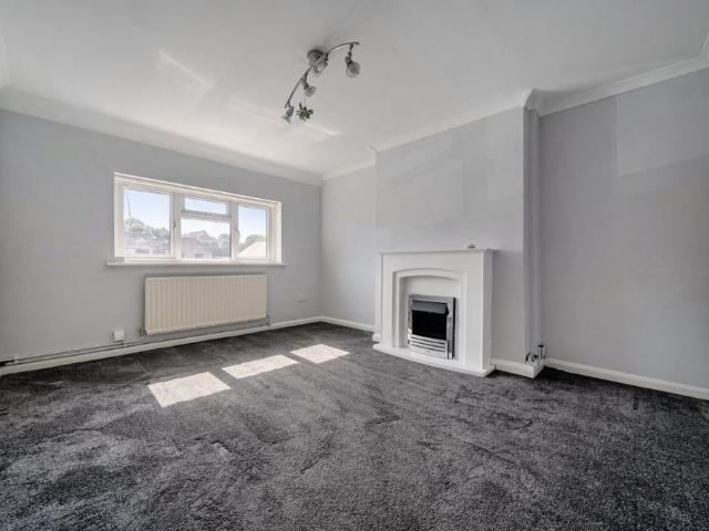 2 bedroom maisonette to rent