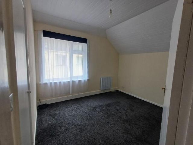 2 bedroom maisonette to rent