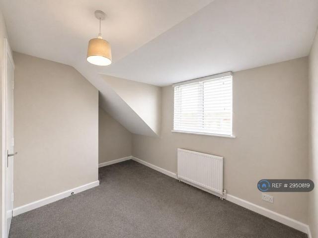 2 bedroom maisonette to rent