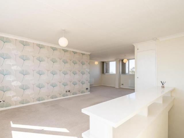 2 bedroom maisonette to rent