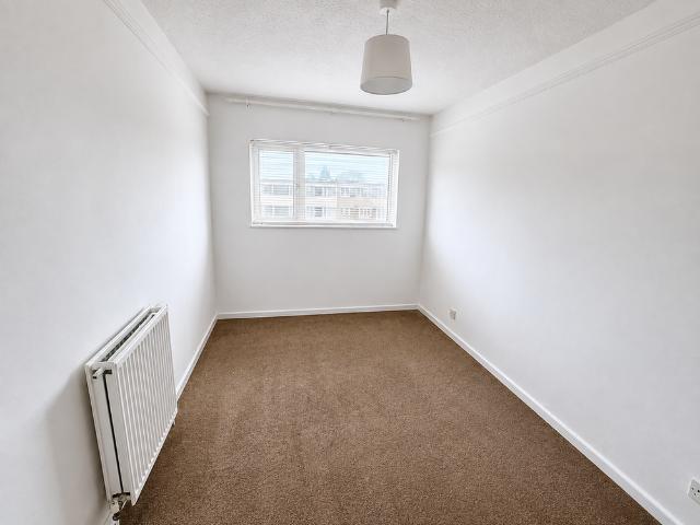 2 bedroom maisonette to rent