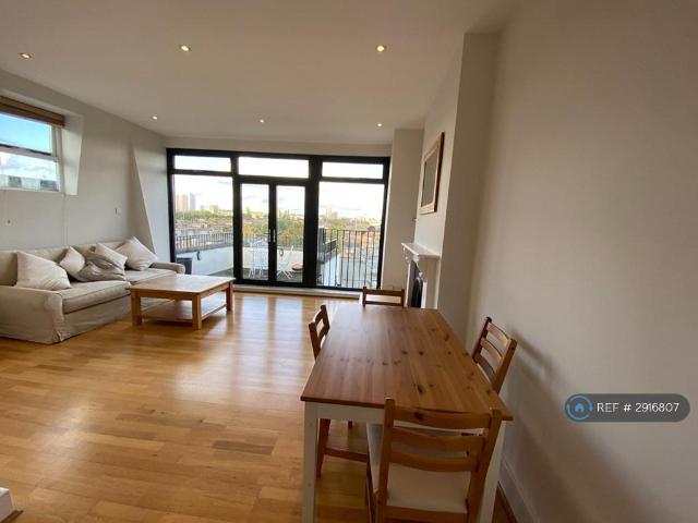 2 bedroom maisonette to rent
